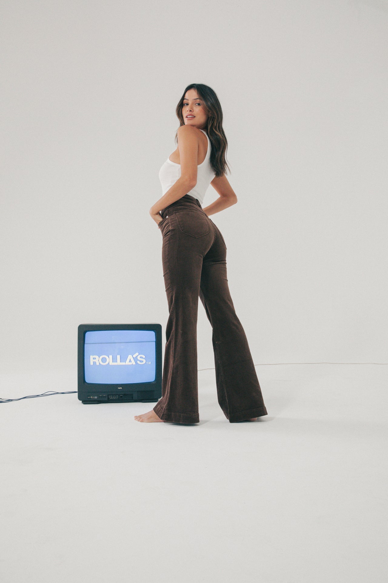 How to rock flares this season