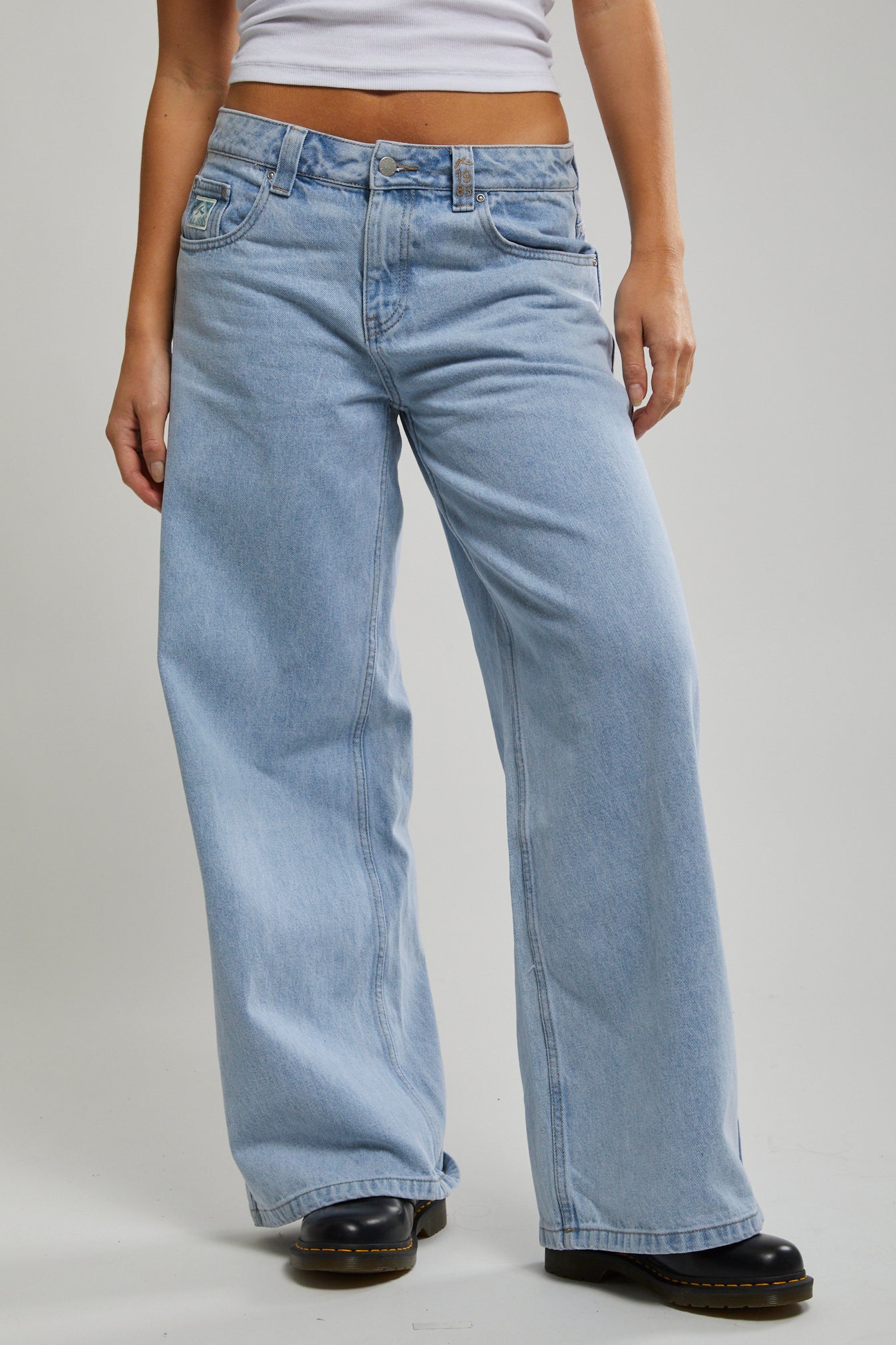Low Rise Super Wide Leg Denim Jeans | North Beach
