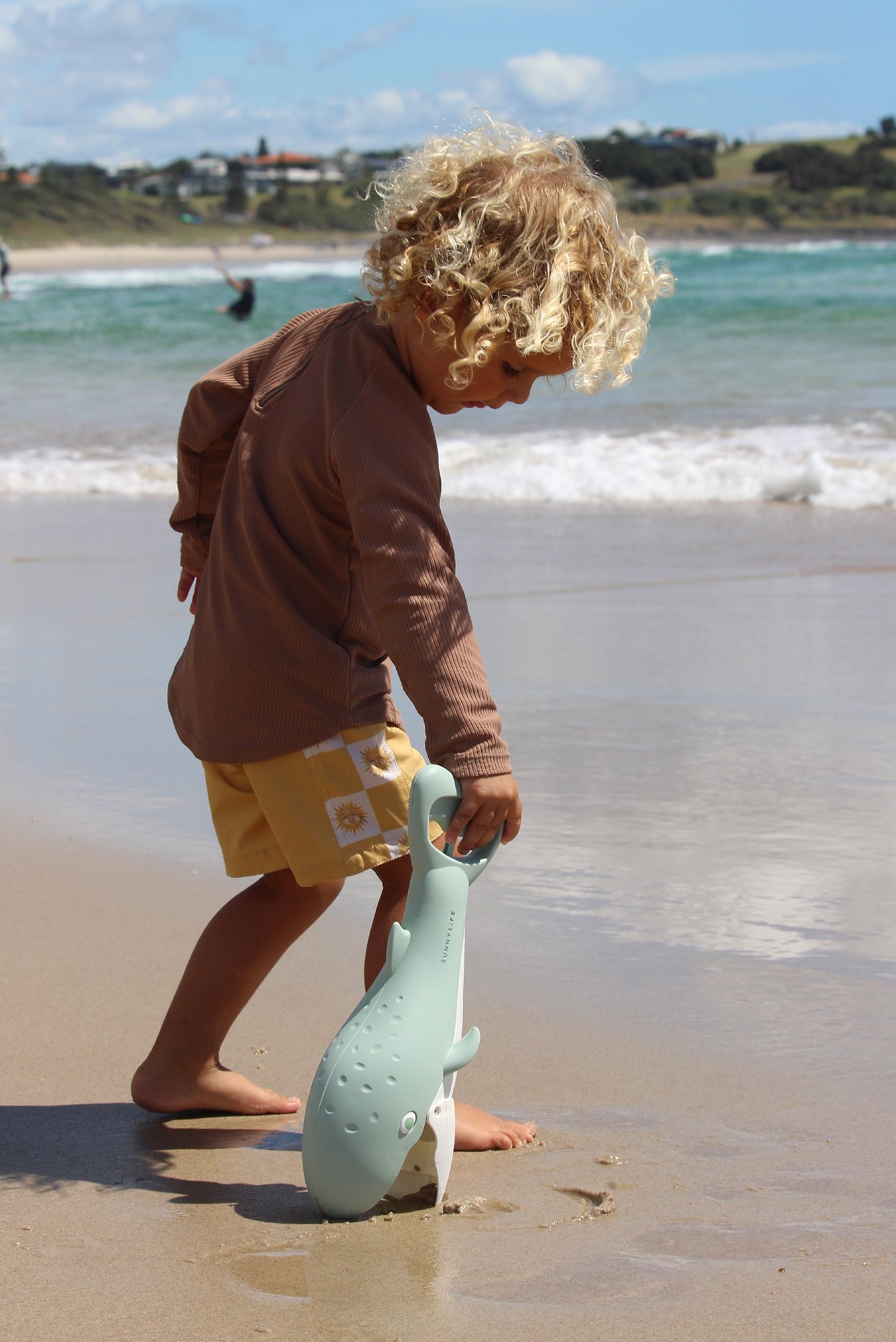 Whale Sand Claws | North Beach